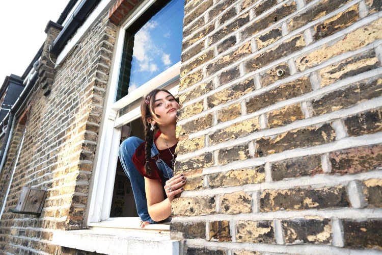 Eaves Wilder - Noticias, discos, entrevistas y conciertos - MondoSonoro