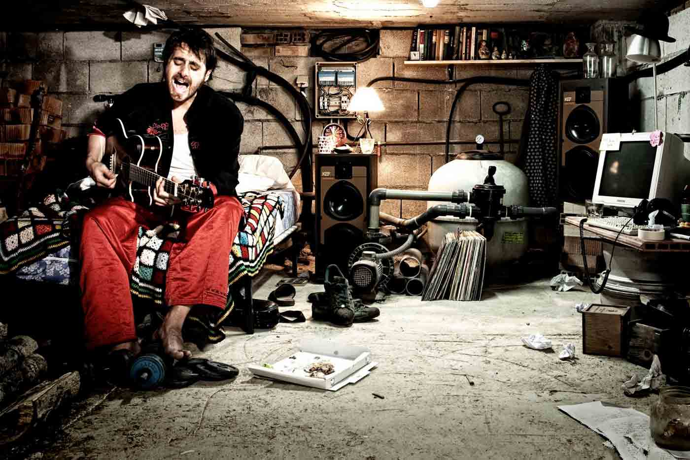 ZURI - Noticias, discos, entrevistas y conciertos - MondoSonoro