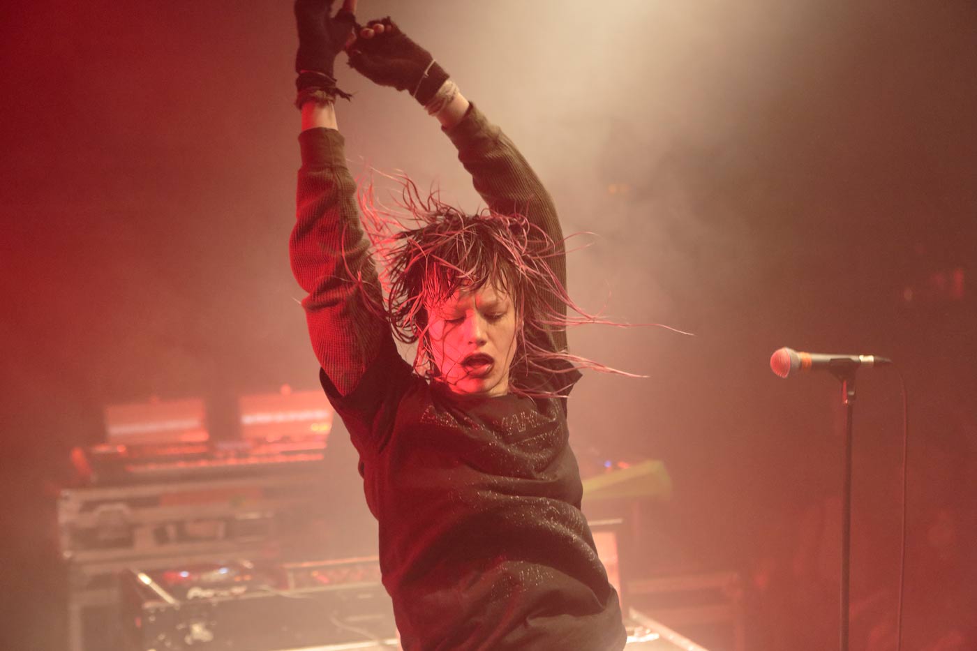 Crónica del concierto de Crystal Castles en Barcelona (2016)