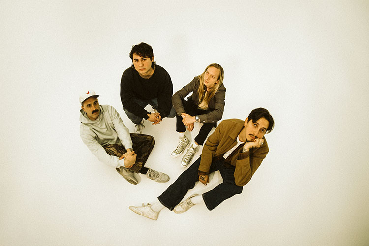 Movements anuncian álbum y estrenan “Tightrope”